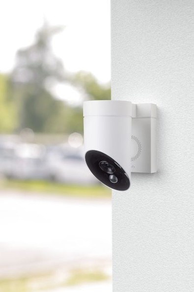 Discover Somfy's range of indoor and outdoor wireless camera